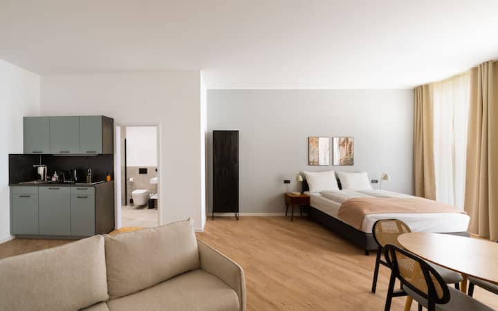 Kaiserslautern Rummelstr | Comfort Suite +Sofa Bed - Kaiserslautern