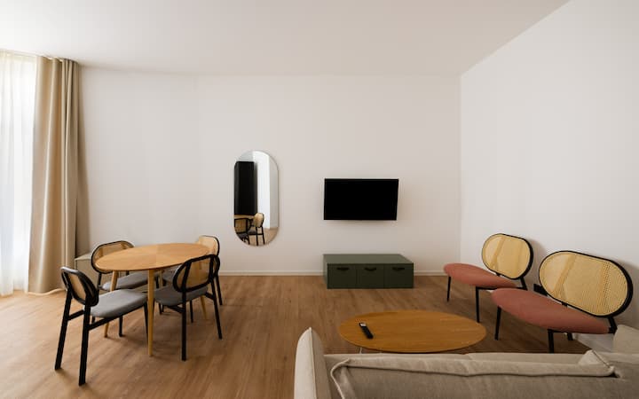 Kaiserslautern Rummelstr | Comfort Suite +Sofa Bed - Kaiserslautern