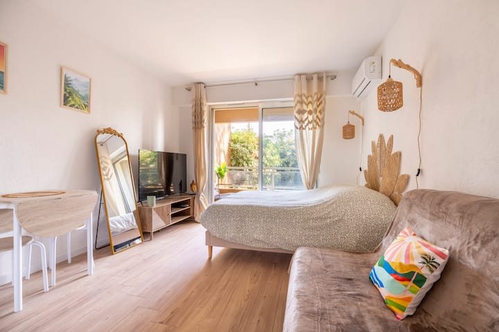 Studio Saint Laurent Du Var - Saint-Laurent-du-Var