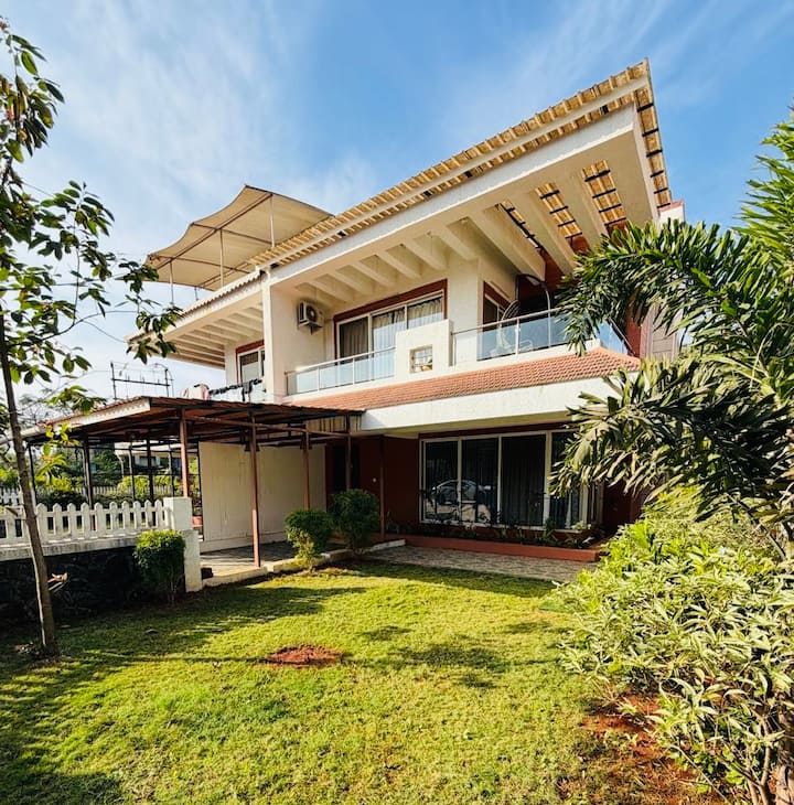 The Verandah House 4bhk Pool, Bathtub, Garden - Lonavla