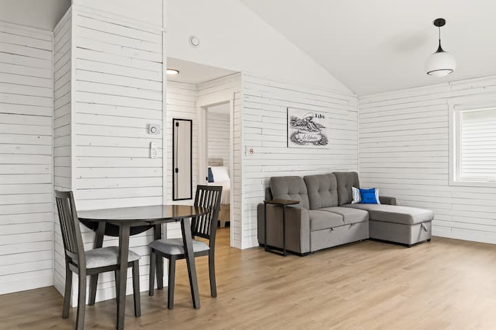 Le Wharf | Coastal Charm In Shediac - Shediac
