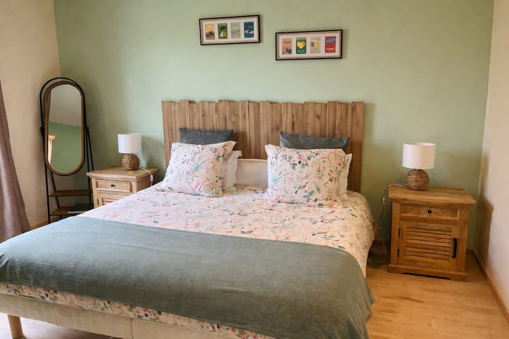 Suite Cosy Au Calme • Entrée Indépendante - Lisieux