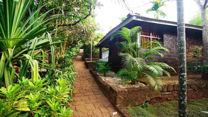Classic Cottage At Namaste Yoga Farm, Gokarna - Gokarna
