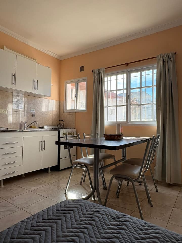 Monoambiente - 1er Piso - Colón