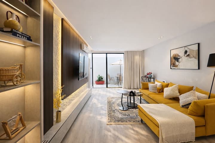 Modern & Spacious Apt - Saudi Arabia