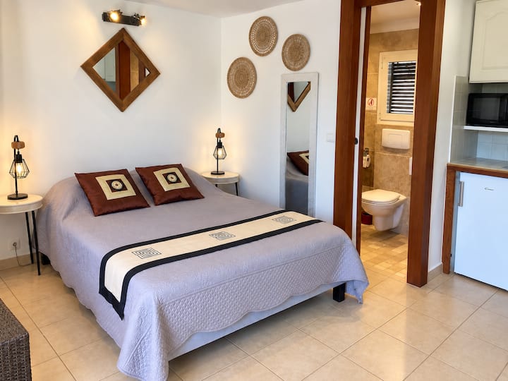 Studio à 200m Du Centre Ville De Porto Vecchio. - Santa Giulia