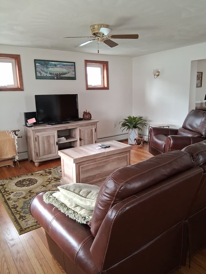 The Steere House - Animal Adventure Park, Harpursville