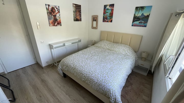 Chambre En Maison Individuelle Avec Climatisation - Villeneuve-lès-Maguelone