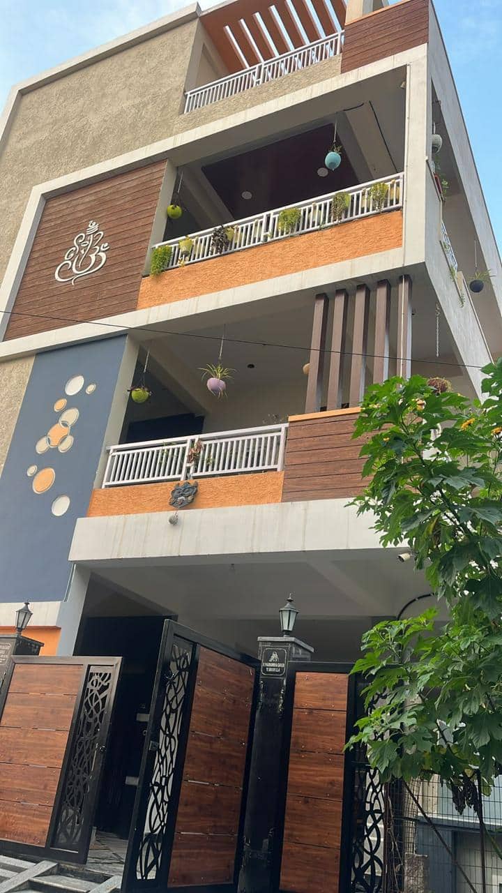 2bhk City Centre Lake View Family Homestay - Hyderabad