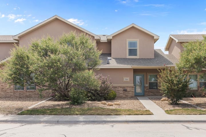 Mandford Lane Hideaway - Odessa, TX