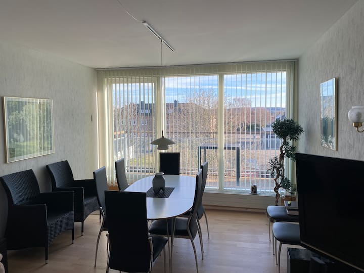 Bright & Spacious Penthouse With View - Klippan