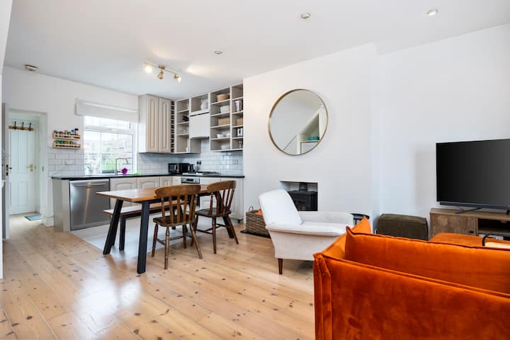 Bright 1bed W/patio Near City Centre & Heuston Stn - Dublin, Ireland