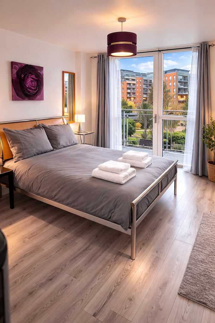 1-bed Birmingham Flat | Balcony | Smart Tv - Birmingham