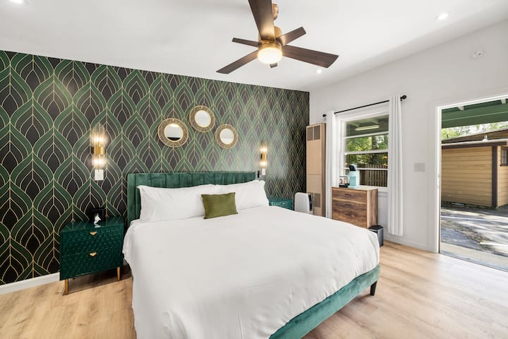 Private King Suite - Hendersonville, NC