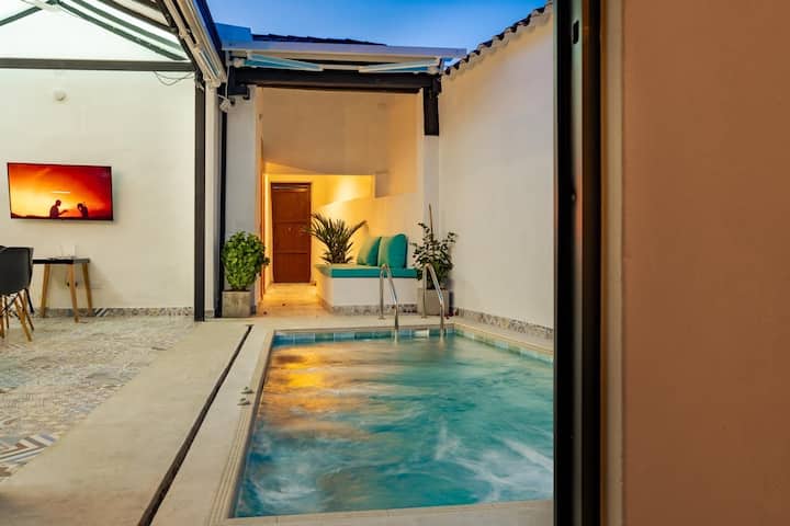 Villa Colonial Familiar Con Piscina Privada - Santa Fé de Antioquia
