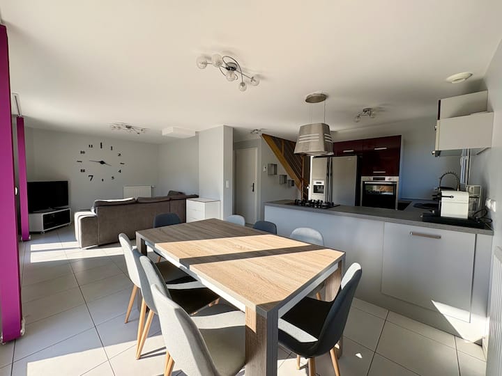 La Maison Du Lac Vue Sur Lac- Wifi Parking - Montmélian