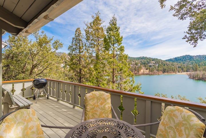 Stunning Lake View! Walk To Town From Cozy Cabin - San Bernardino, CA