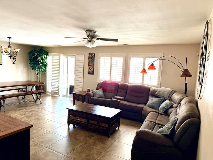 Hilltop Hideaway Pool Home - Banning, CA