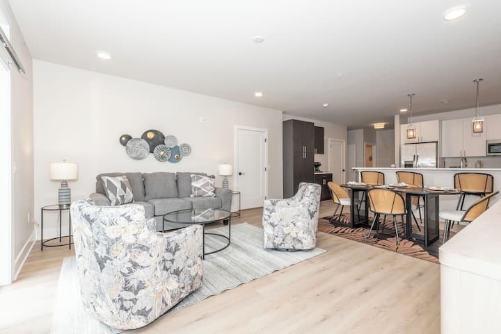 New Pet Friendly Condo - Walk To Shops, Near Beach - Rehoboth Beach, DE