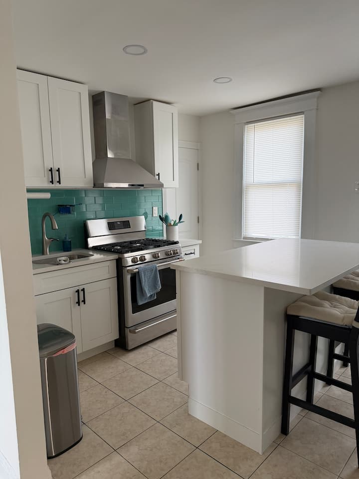 16 Minutes Away From Metlife Stadium. - West New York, NJ