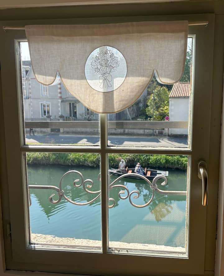 Maison En Bord De Sèvre " Aux Quais 78 " - Marais poitevin