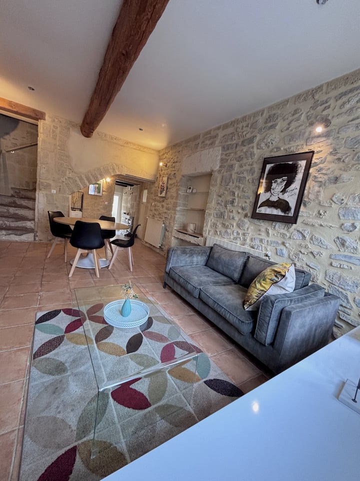 Maison De Village En Pierre . Terrasse Privée · - Lunel