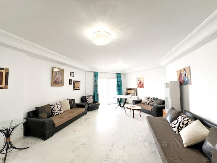 Chic 2 Bedroom Flat Menzah 9c - Tunis