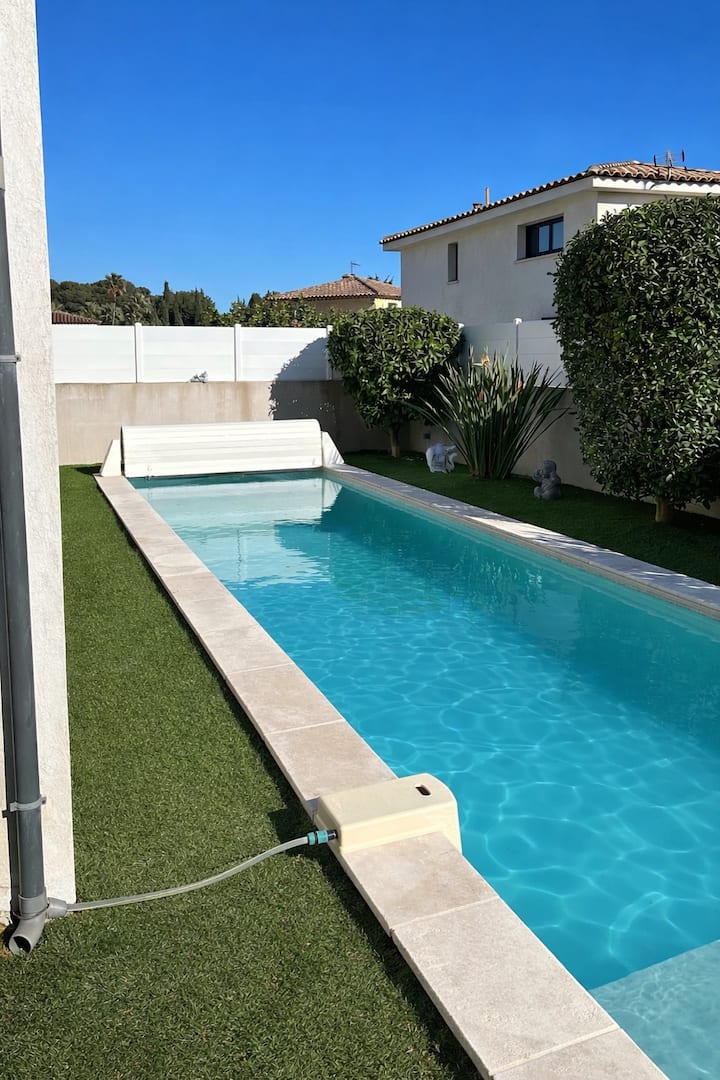 Grand Appartement Lumineux - Piscine Privée - Sanary-sur-Mer
