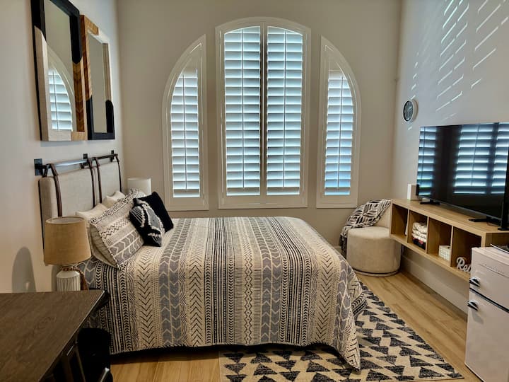 Modern Mediteranean Casita - Chandler, AZ