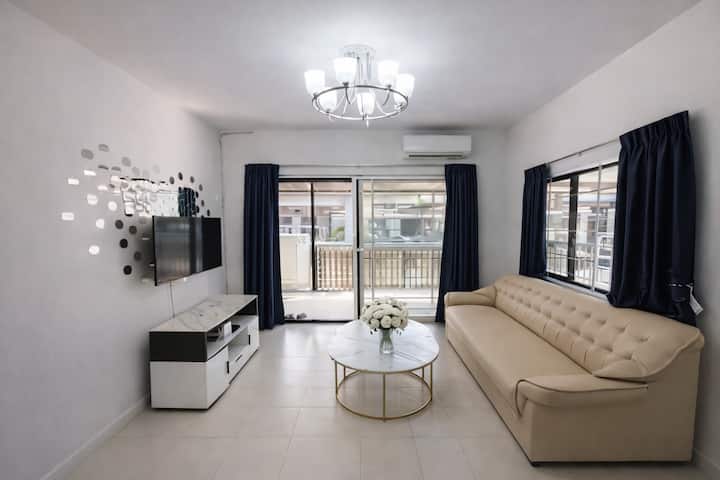 Cozy Fields Private 3br House Near Airport - Lat Krabang