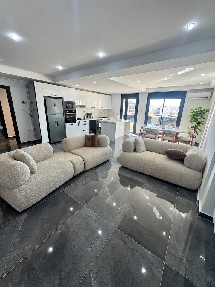 Appartement ÉLégant Avec Vue Ouverte – Oran Centre - Oran