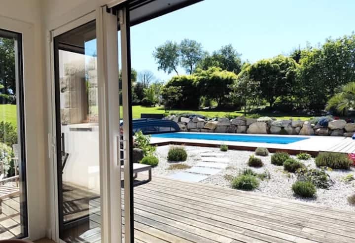 Maison Avec Piscine Couverte 5 Minutes Des Plages - Loctudy