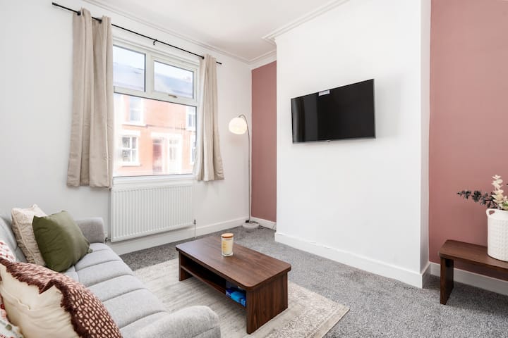 Perfect Booking | Stylish 3 Bed Family Home - Doncaster