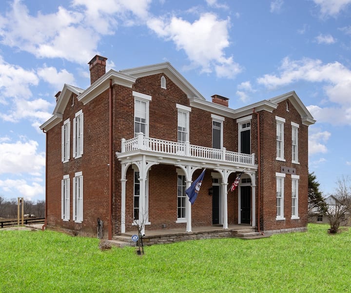 Historic Home & Farm In Bourbon Country - Ghent, KY