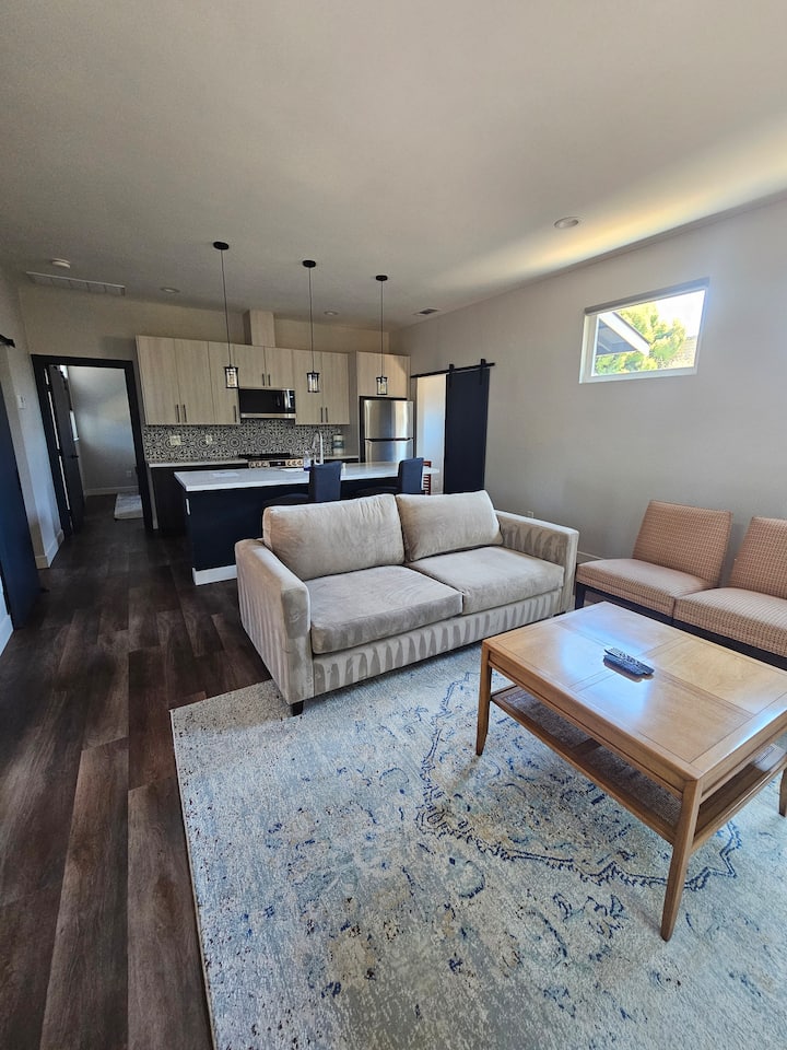 Bright Modern Bay Area Guesthouse - Union City, CA