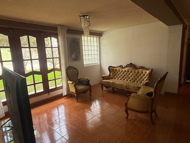 Cozy Apt+kitchen+park+tv+hot Water+wifi@tacna - Tacna