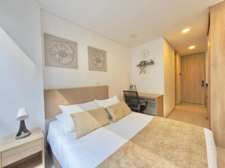 Un Respiro En Chapinero: Diseño, Piscina Y Sauna -