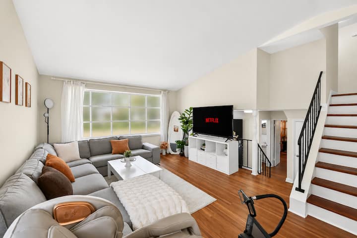 *Modern 3br W/ Ev Charger, Game Rm, Massage Chair* - Towson, MD