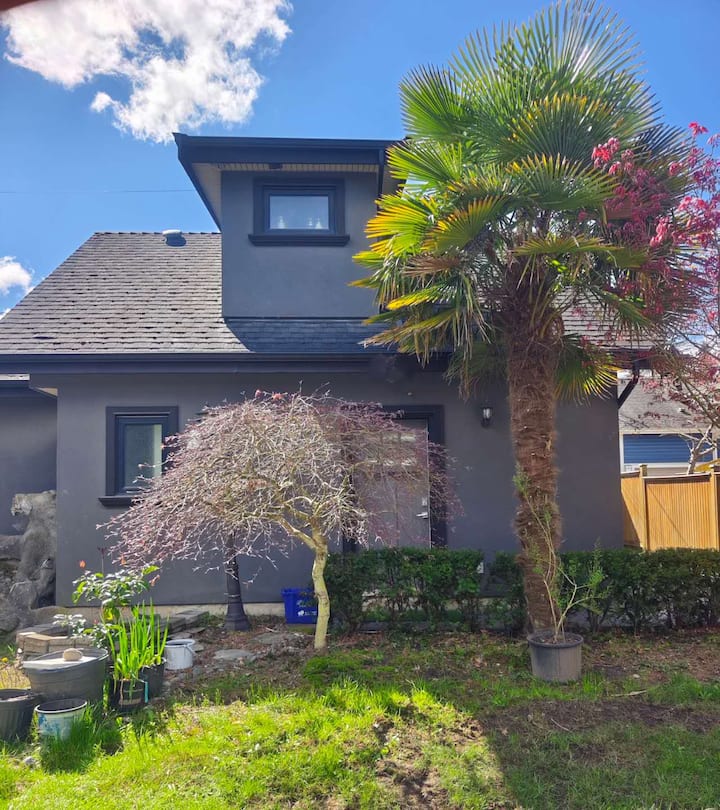 Lina's Vacation Home - Vancouver