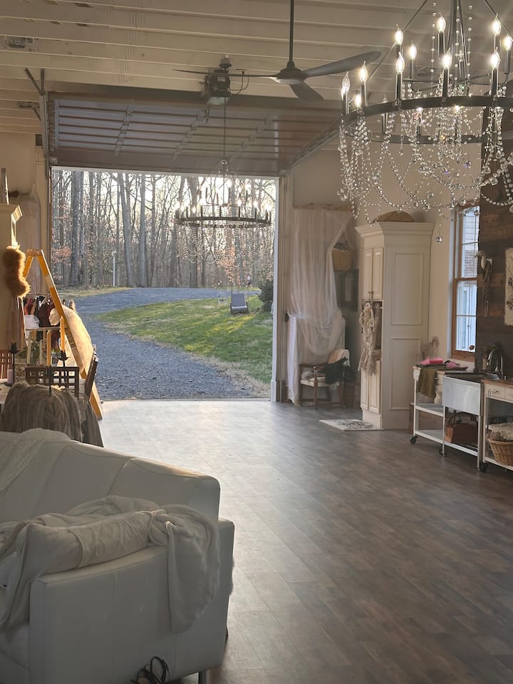 1200 Sq Open Studio, Workshops, Parties Retreats - Manassas, VA