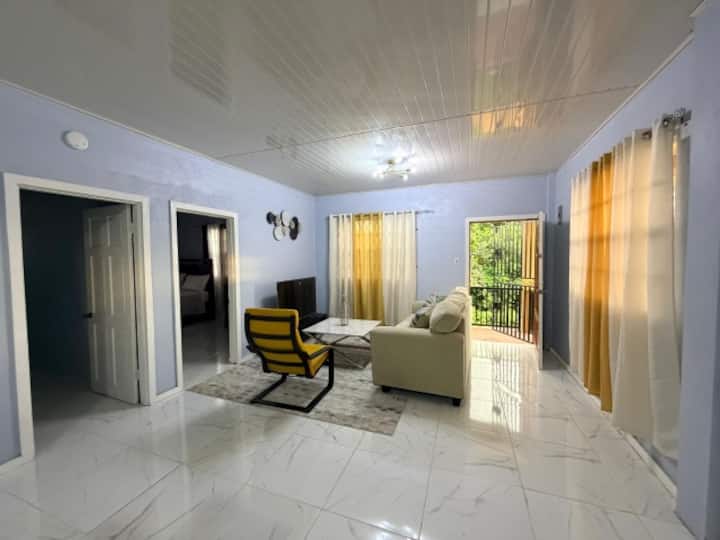 Ebd|modern 2br|free Parking|wifi|acess To Airports - Guyana