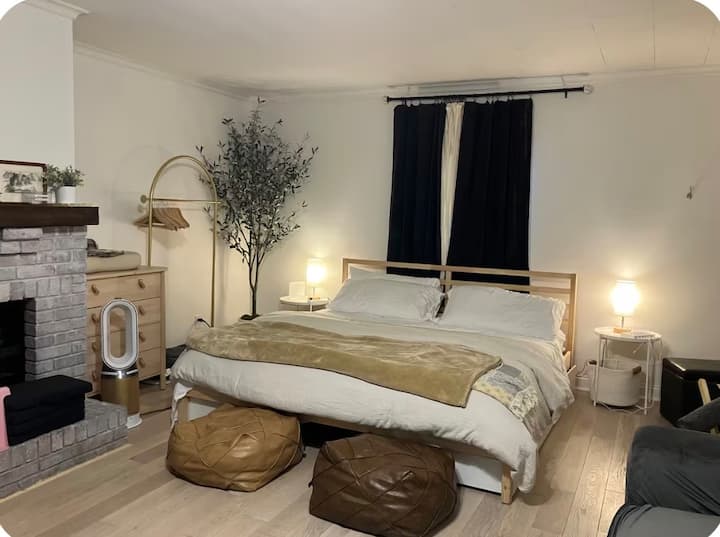 3 King Beds+twin Deck, Movie Theater & Guest Suite - Muncie, IN