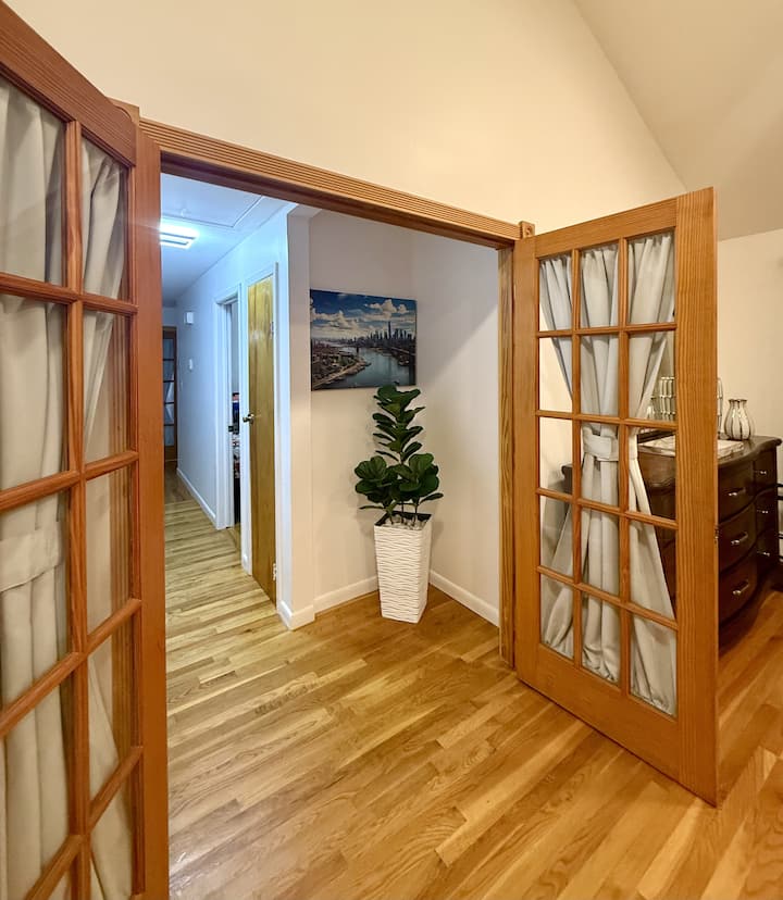 Kitobyii - Manhattan, NY