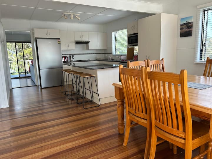 The Oyster Shuck - South West Rocks