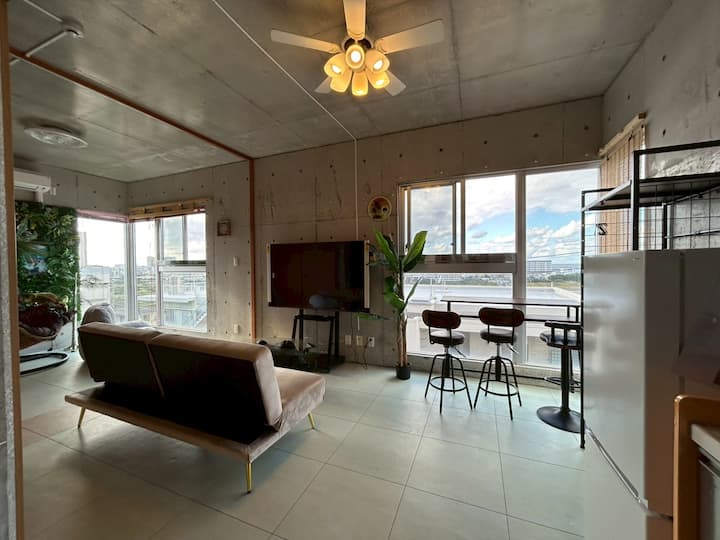 宜野湾コンベンション近くでイベント時に最適｜主幹道路も近くアクセスも良好｜301号室　最大3名様 - 宜野湾市