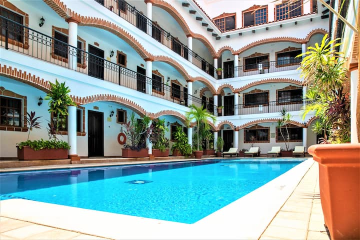Hotel Colonial En El Centro - Playa del Carmen
