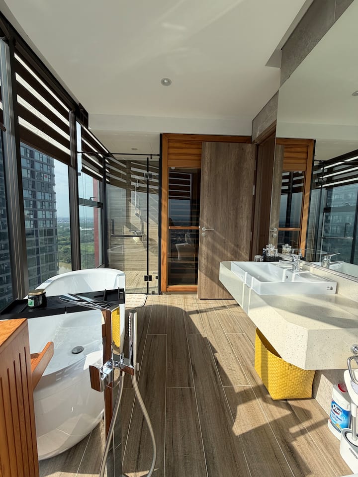 Family Suite| Workspace| Golf Course| Ecopark - China