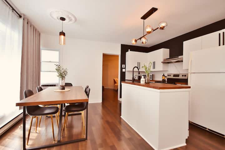 Cozy 2-br Apartment | Walk To Byward Market - Ottawa