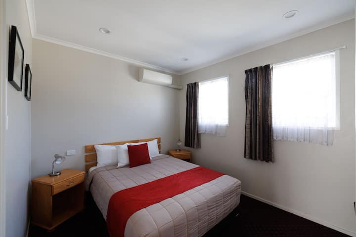 One Bedroom Cosy Unit - Pukekohe Hill