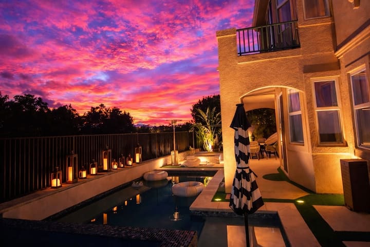 Luxury Coastal Estate: 5br/pool/spa/arcade/beach - Carlsbad, CA
